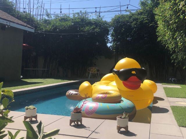 How to Throw the Ultimate Pool Party